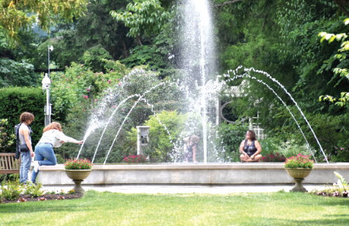 Heat alert: Slow down, stay hydrated and spend time indoors | News ...